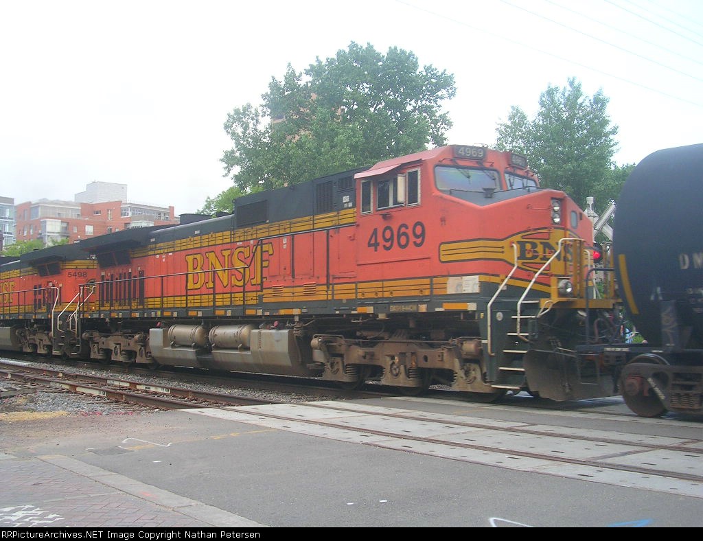 BNSF 4969